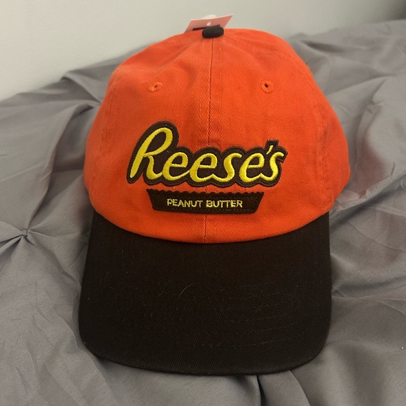 Hershey’s Chocolate World | Accessories | Reeses Peanut Butter Baseball ...